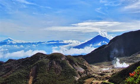 21 Days Java Volcanoes Study | Indonesia Explorer