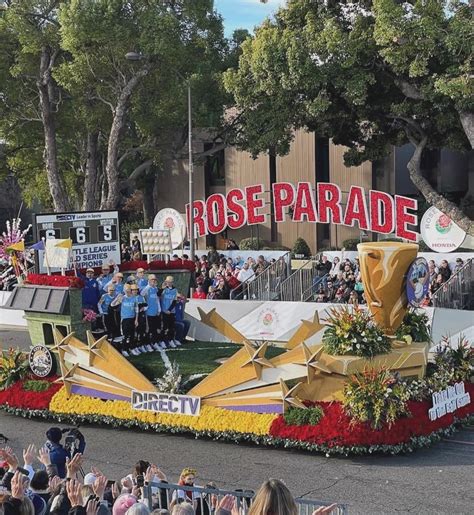 Image result for El Segundo Santa Float