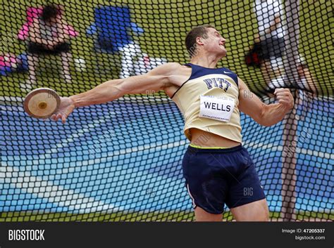 Image result for Discus Throw Grip