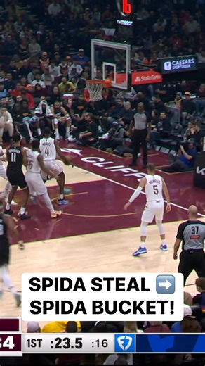 Donovan Mitchell gets the steal and takes it to the rim for the TOUGH bucket through contact! 😮 PHX-CLE on NBA TV: https://www.nba.com/how-to-watch-game-redirect/0022500465?partnerRef=NBA&platform=Facebook&surface=Post | NBA