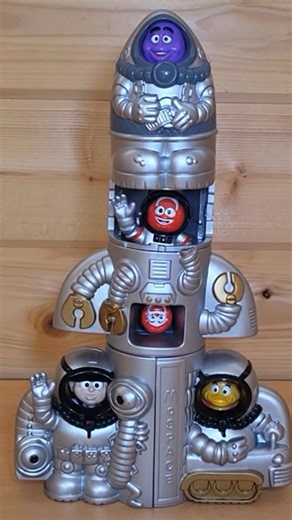 McDonald's Space Ship