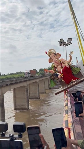 #ganpativisarjan #ganpati #ganeshnimajjanam #ganpatibappamorya #ganpati #ganesh