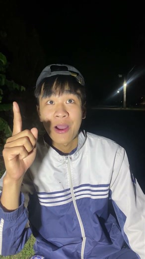 Survival Skills: What Happens If a Strange Creature Crawls Into Your Ear? 😱#shorts #giaitri