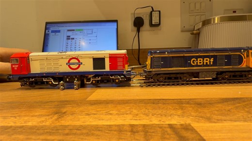 Class 20 sound test, one powered loco, one dummy, single Loksound V5 decoder with 2x engine sound slots running out of sync, both locos with a speaker each. | Underground Eric