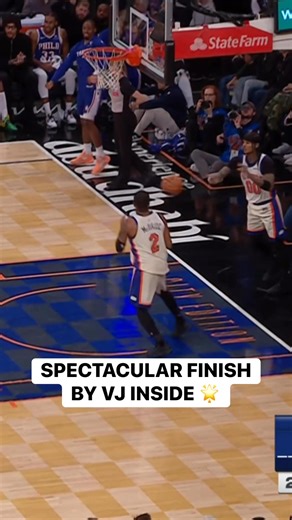 VJ Edgecombe cuts backdoor and hangs in the air for the TOUGH bucket! 💨 PHI-NYK • NBA TV Tap to Watch ➡️ https://www.nba.com/how-to-watch-game-redirect/0022500487?partnerRef=NBA&platform=Facebook&surface=Post | NBA