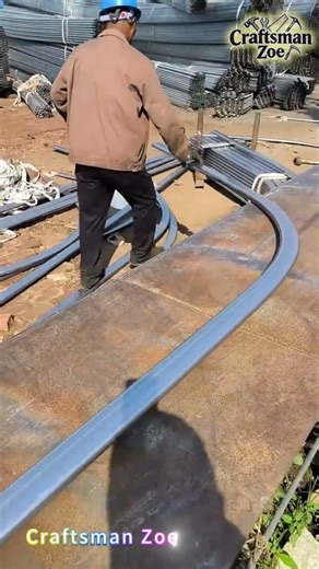 Bending seamless stainless steel pipes using a circular tube bending machine