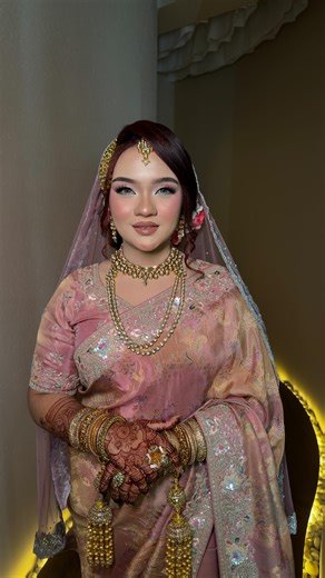 Blush, glow and a little bit of love.💕 Glam Bridal Makeover by Tanha.💕 . . . . . #fblifestyle #glamfreak | Glam Freak