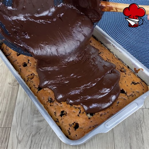 Whenever I make this Recipe it is over in a few minutes!! The easiest and tastiest tingle cake!! | Recipes at Home