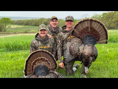 A Rainy Day Turkey Hunt with Morgan Wallen & Tyler Davis