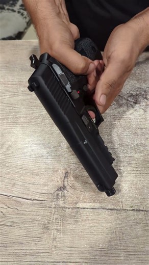 "Unleashing the Power: Sig Sauer P226 Airgun Review & Ultimate Shooting Challenge!" #airsoft #shorts
