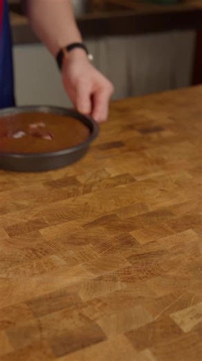 Sweet, sticky, and full of meaning—nian gao is so much more than just a dessert. In Chinese culture, it symbolises growth and aiming higher in the year ahead? For me, it’s a reminder of how food connects us—whether it’s sharing traditions with family, teaching my niece about dumplings, or just taking a moment to reflect on the year ahead. #NianGao #LunarNewYear #SweetTraditions #Tasty | Tasty