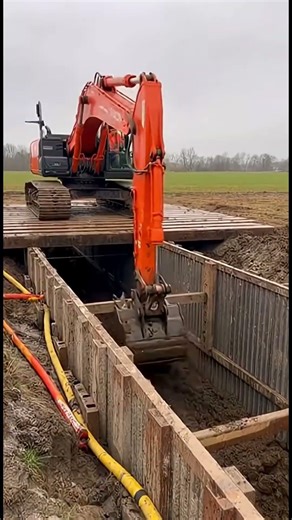 Digging Through Pure Chaos | Mud Pit Excavator Action