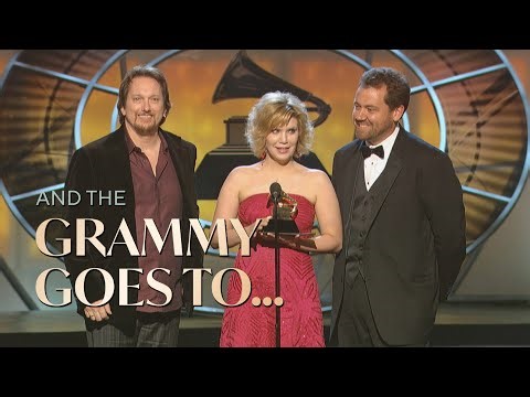Watch Sugarland, Faith Hill, Lainey Wilson & More Country Grammy Winners Throughout The Years