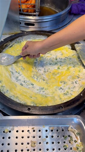 Classic Taiwanese Green Onion Omelet | Street Food Recipes