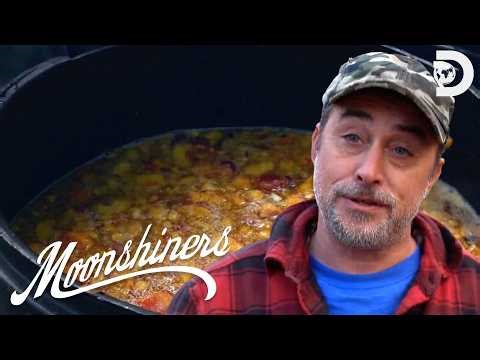 Best of Tickle | Moonshiners | Discovery