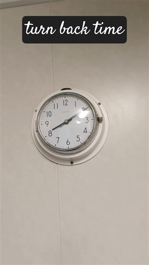 turn back time! We're coming from Canada #shorts #PinkFloyd #time #canada