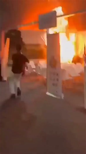 3S LIFE SAFE AKADEMIE on Instagram: "Fire Extinguisher Training Isn't Just for Workers - It's for Everyone. This video highlights a common issue: many citizens attempt to help during a fire but use extinguishers incorrectly, making the situation worse instead of controlling it. Proper fire extinguisher training should be extended to the public, not only to employees in workplaces. A few minutes of learning can make the difference between containing a fire and losing control of it. Empower people