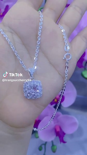 Dây chuyền pha lê đá xinh yêu #trangsuccherry96 #trangsuc #daychuyennu