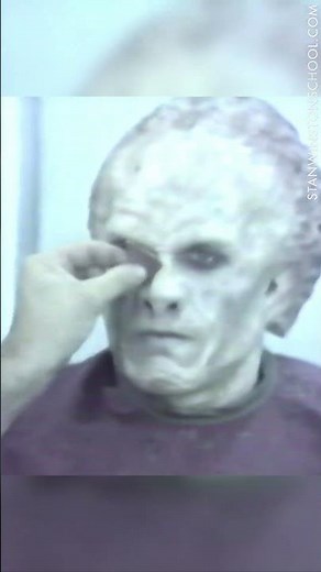 Alien Nation (1988): Finishing touches of William Harcourt's prosthetic makeup #shorts