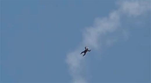 4.5K views · 74 reactions | Skydive From Power Parachute At Muzaffarabad Airport #pakistanglidingclub #touristattraction #Kashmir #Microlight #flying #tourism #Pakistan #ViralBeauty #paragliding #redbull #Skyventures | Pakistan Gliding Club | Facebook