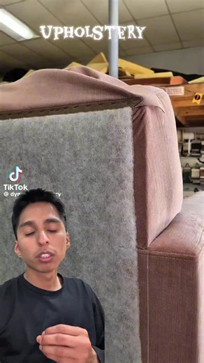 10K views · 841 reactions | Si vos sos tapicero esto te va a volar la cabeza!! Mira esta forma de colocar la tela en la parte de atrás del sofá!!  • • • • • • #upholstery #diy #tapivic #buenosaires #diyhomedecor #tapiceria #tutorial #tapiceros #upholsteryschool #upholstered #tapizdecorativo #tapizado #tapizadodemuebles | Creatividad Tapivic | Facebook
