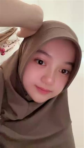 puttyyy___ (@puteyii__)’s videos with original sound - Adrian Khalif