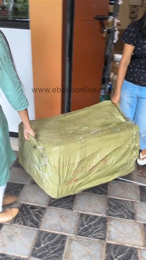 1.2K views · 31 reactions | Our mini cake boxes are perfect for single slices, mini cakes & hamper packing. Compact, sturdy & adorable!  Search code: Mini Cake Box Shop now  ebakeonline.com  WhatsApp: 7736597438  Order before 11 AM on working days for same-day dispatch! Follow  @ebake.in #minicakebox #cakepackaging #bakerysupplies #hamperideas #bakingessentials #giftboxindia #ebake #sliceofcake #cakeboxindia | ebake.in | Facebook