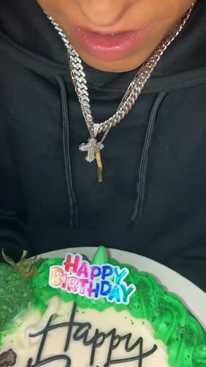 13K views · 172 reactions | BENJAMIN BUTTON 樂﫣率‍♂️ #papadrac #explorepage #exploremore #30 #neverage #stuckforever #foreveryoung #arizona #azlove #azphx #phoenix #arizonababy #90sbaby #contentcreatorsofinstagram #creators #actor #comedian #comedy | Robert Rodriguez | Facebook