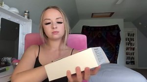 Rechargeable Waterless Essential Oil Diffuser - 2 Mist Modes Scent Diffuser Starter Kit with 2 Essential Oils Set (30ml) - 8 Hours Automatic Shutdown Scent Diffusers