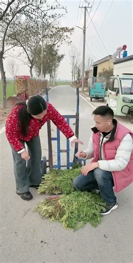 Funny videos of rural couples to make you happy all day！#shorts#funny