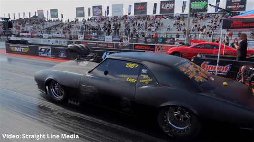 Crazy save! Snowbirds Pro 10.5 winner Bill Lutz was on his way to the True 10.5 semifinals before the engine let loose in his “Big Boost” ‘67 Camaro, sending him across the centerline. Lutz kept it off the wall, but Ryan Martin moves on. | Drag Illustrated