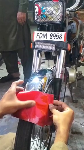 CD 70 modification 🔥 | Front mudguard tapping new design 😍 | #viralreelsシ #cd70 #tapping #new #design #modified | Nadeem PRince