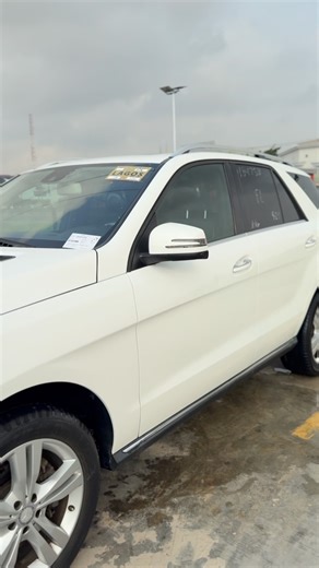 Solomon Onyeka Jude on Instagram: "🚘 FOREIGN USED | LUXURY SUV 🔥 2015 Model — Fresh Entry 🇺🇸 Foreign Used ✅ Accident-Free ✅ Clean Title 💰 ₦26 Million Neatly used • Super clean • Fully loaded Ready for inspection & immediate purchase 🚘✨ 💰 Car financing available 🔁 Swap options accepted 📞 Call / WhatsApp: 08033496489 📩 DM us now #ForeignUsed #LuxurySUV #WeBuyWeSellWeSwap #Official_JDAutos #NigeriaCars AutoDeals ExplorePage 🚗"