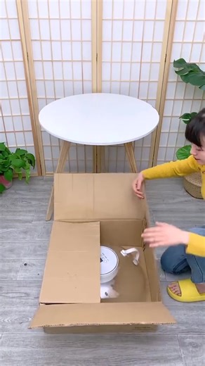 Sha Rovynne on Instagram: "“Beware of ‘Fake Discounts’ – Smart Savings Start With Knowing the Truth” Many Amazon items are labeled “30–60% off,” but the original price might have been artificially inflated. This tactic creates the illusion of huge savings. To save real money, you must check price history or compare with other sellers. Once you know the product’s true average price, you’ll avoid falling for fake deals and make smarter decisions. This skill protects you from marketing traps and en