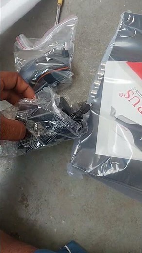 securus 8 channel dvr unboxing and harddisk installation