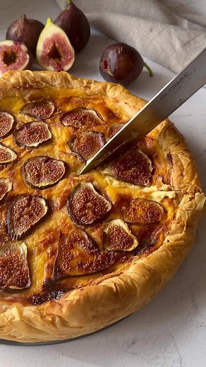 Delicious Baked Fig & Custard Tart Recipe