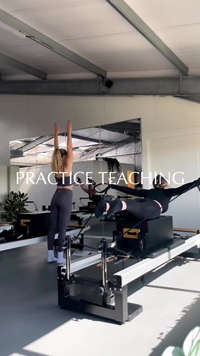 Did you know that in our Certification in Pilates course, you'll get to experience the joy of Pilates with your classmates every week? Join a small group for a fun and energizing video practice session right from your laptop, or even better, gather together for a session wherever you feel most comfortable! Here are Cert students @pilateswithcourtney, @hollie_c_moore, and @joannatrinick doing their practice teaching at @HKorestudio. 💃 If you're ready to turn your love for Pilates into a fulfilli