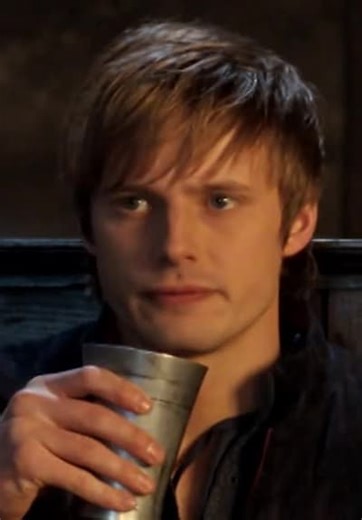 Merlin S02:E02 - The Once and Future Queen
