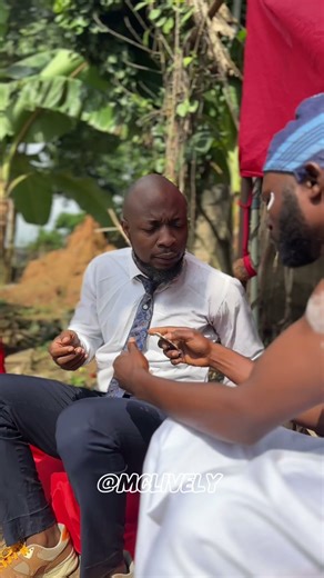 A problem shared is a problem solved😭🤣🤣… #viral #reels #mclively #funny #shorts