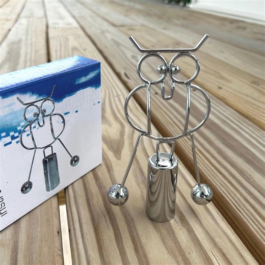 Kinetic Balancing Owl Desk Sculpture - Metal Physics Pendulum - Unique Moving Office Art - Etsy