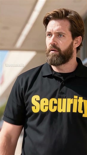 Security Guard's Heartwarming Act of Kindness! #kindness #story