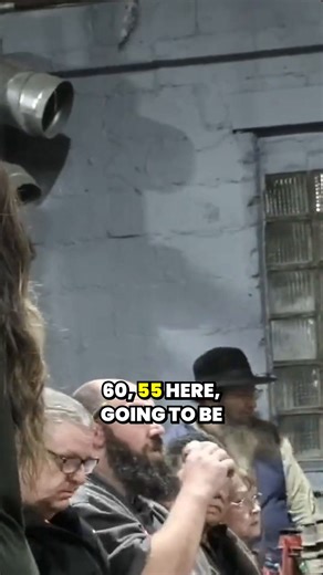 How to decode an auctioneer’s rapid-fire chant #carrellauctions #auction #auctioneer #auctionchant #liveauction | Carrell Auctions & estate sales