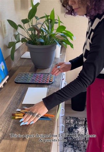 Preparing for parenthood while navigating identity, family dynamics, and systemic stressors can feel complex. This affirming therapy group for expecting queer parents offers a supportive space to process emotions, build community, and feel fully seen during this transition. Led by Jillian Martino, LCAT 🗓 Weekly | Virtual 💰 $60/week | Sliding scale available | Some insurance accepted 📞 516-442-1116 🌐 hhptherapy.com/group-therapy You deserve support that honors who you are. #queerparents #LGBT