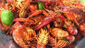 CRAWFISH CHALLENGE: Can you survive Casian Crawfish's super spicy dare?