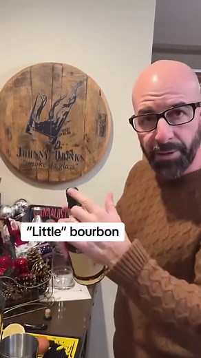 How to actually make a whiskey sour 🥃🥚