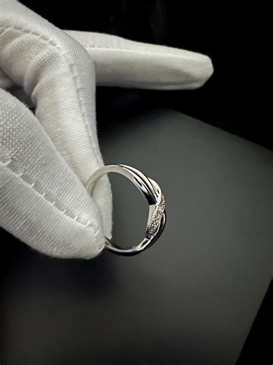 18K Solid Gold Infinity Knot Ring, 4mm Band, Minimalist Stackable Promise Gift for Her - Etsy