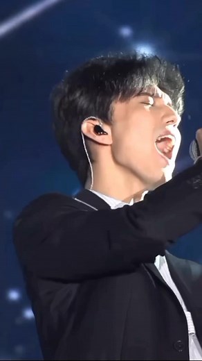 Dimash Kudaibergen High Note Performance of 'My Heart Will Go On'