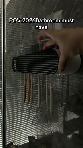 The toothbrush uv sterilizer can help me deal with the invisible bacteria on the toothbrush, and my family approves of it#bathroomcleaning #tiktokfinds #bathroomdesign