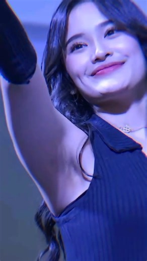 Fans Ashell JKT48 on Instagram: "Ashel, nama panggung dari Adzana Shaliha Alifyaa, lahir di Jakarta pada 8 Januari 2005. Ia dikenal sebagai salah satu anggota JKT48 generasi ke-9 yang memulai kariernya di dunia idol sejak usia muda. Perjalanannya dimulai dari Academy Class B, kemudian naik ke Academy Class A, hingga akhirnya dipromosikan ke tim utama JKT48 sebagai bagian dari formasi New Era. Selama aktif di JKT48, Ashel dikenal memiliki energi positif di atas panggung serta kemampuan berinterak