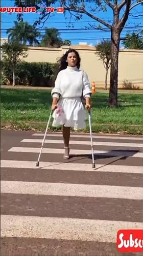 Amputee lady adaptive crutching | one leg #crutching